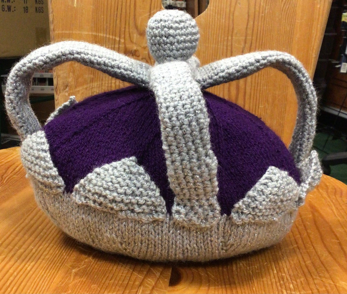 Platinum Jubilee Crown Bollard Topper Free – Fudge's Wool & Haberdashery